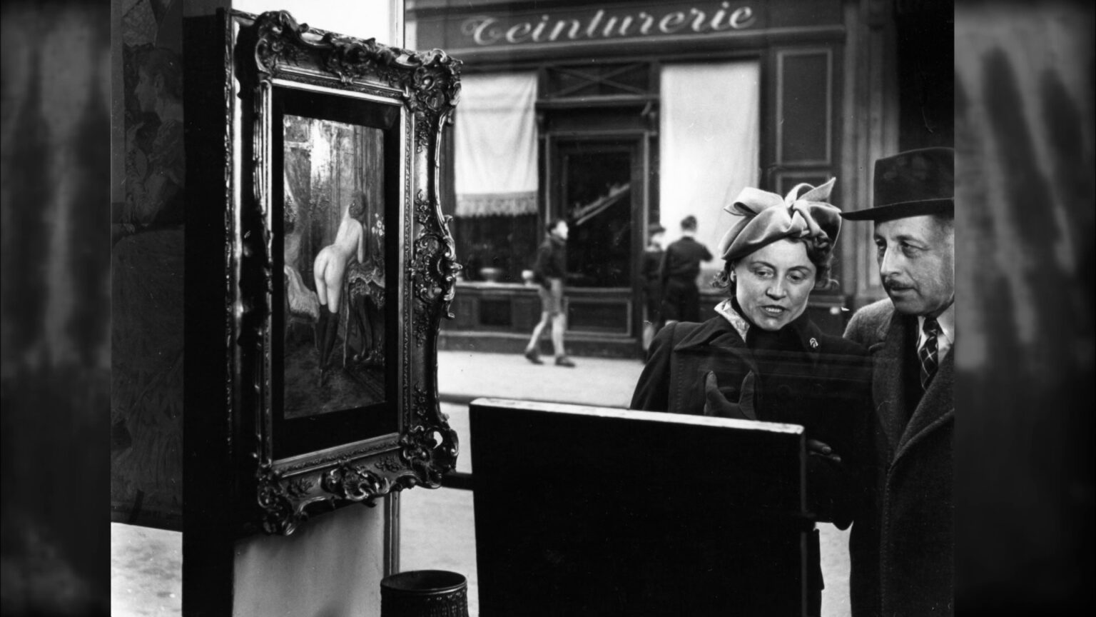 The Slanted Look - Robert Doisneau - Museum TV